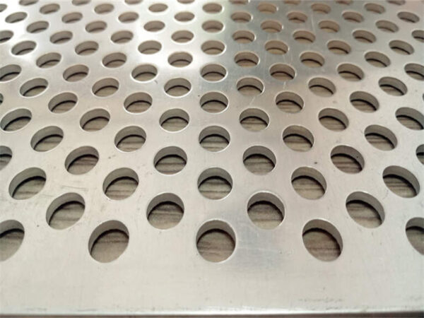 Placa de Aluminio Perforada | Láminas y Placas Resistentes
